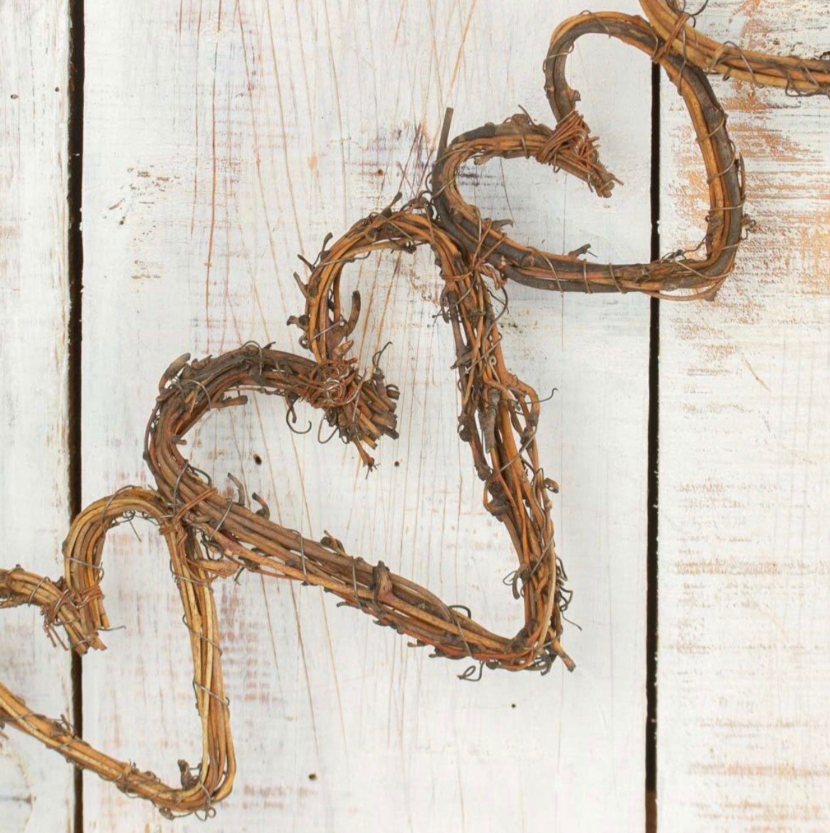 5 FT. Heart Grapevine Garland - ELAN BAZAAR