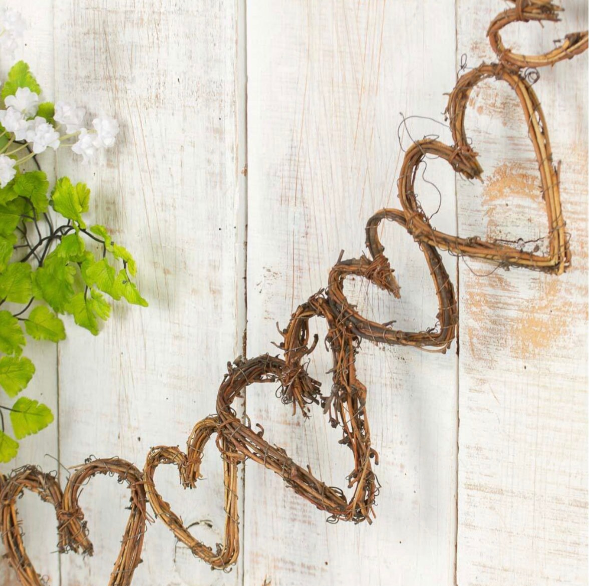 5 FT. Heart Grapevine Garland - ELAN BAZAAR